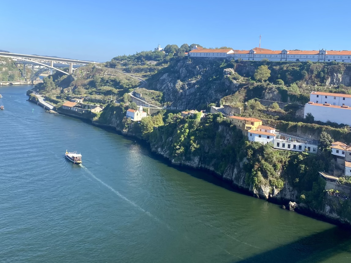 Savoring the Best Winery Experience in Porto, Portugal – Explorer's Echo